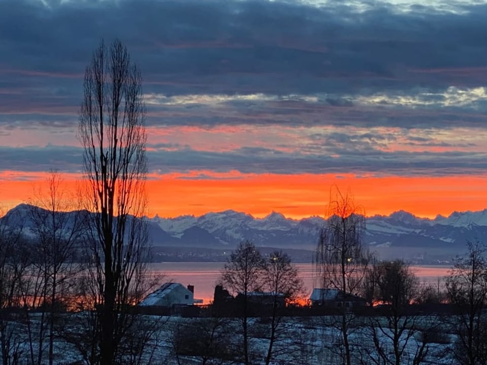 Wetterbilder - In diesen Tagen fantastisches Morgen- und Abendrot ...
