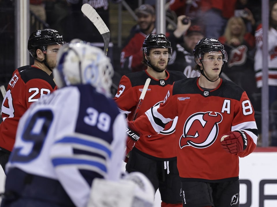 Hischier und Meier top - Sechs Schweizer Skorerpunkte beim 4:1 der ...