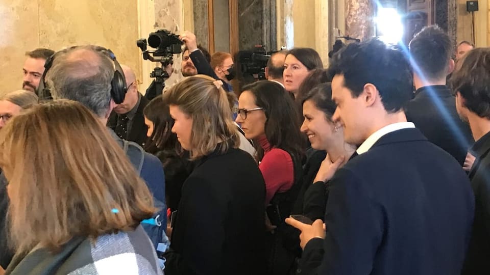 Bundesratswahl - Und dann geht doch noch ein Raunen durch die ...