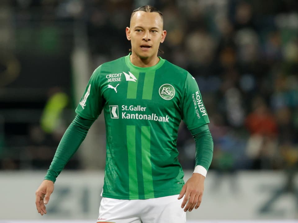 Schweizer Fussball-News - Von Moos schliesst sich Cupsieger Servette an ...