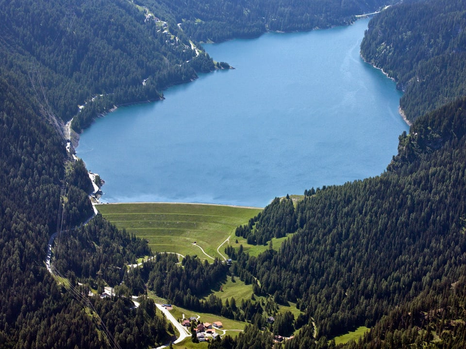Panorama - 50 Jahre unter Wasser: Stausee gibt Schätze frei - News - SRF