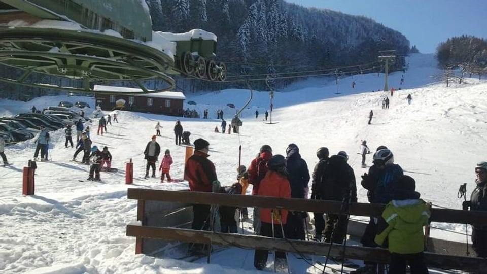 Skigebiet Hohe Winde - Jetzt können die Skifahrer im Pisten-Beizli ...