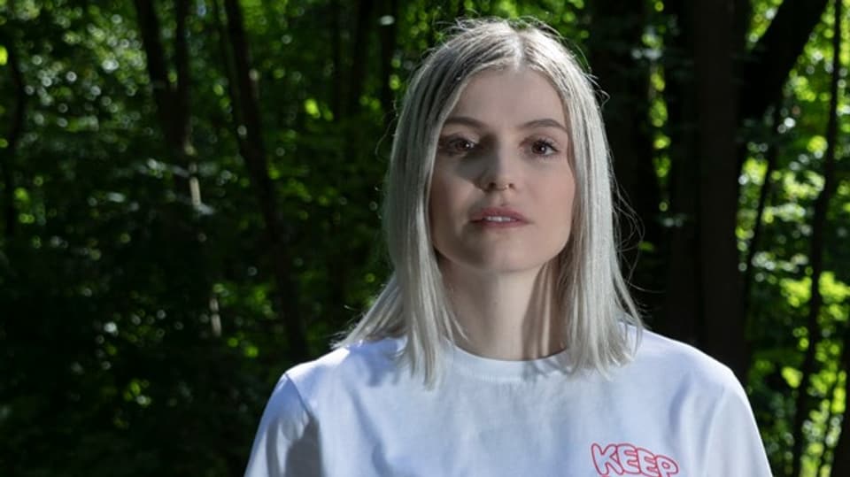 Faulenzen, feiern, vögeln: «Fungirl» tut, was sie will - Kultur - SRF