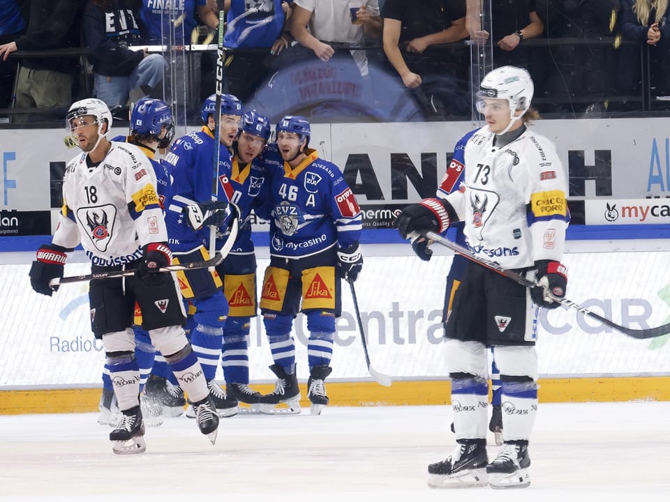 Zug überrollt Gottéron und ist neuer Leader