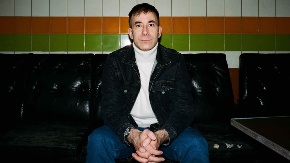 Tijan Silas Roman «Radio Sarajevo» - Kultur - SRF