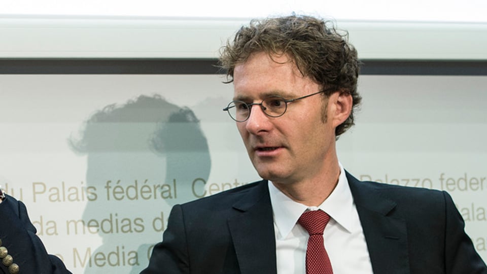 Wirtschaft - Front gegen Lohnsenkungen ab 55 - News - SRF