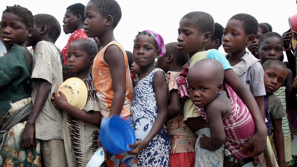 Wirtschaft - Viel Armut trotz grossen Fortschritten in Afrika - News - SRF