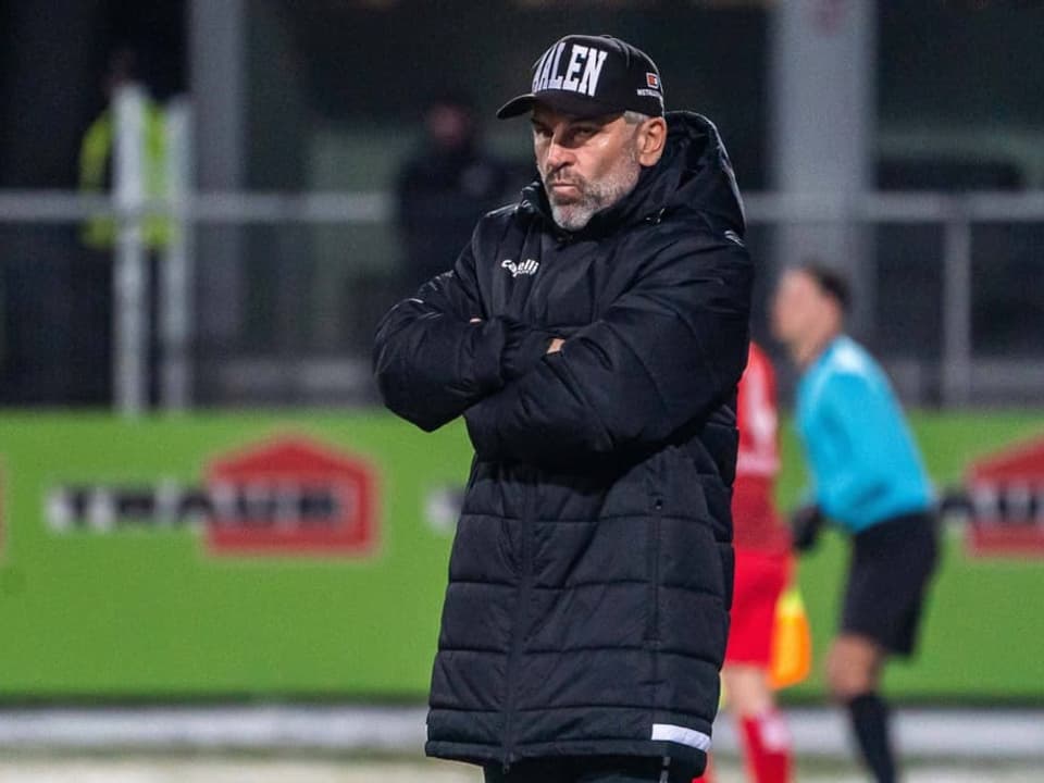 Klub erhebt schwere Vorwürfe - Aalens Albtraum mit Cheftrainer Uwe Wolf ...