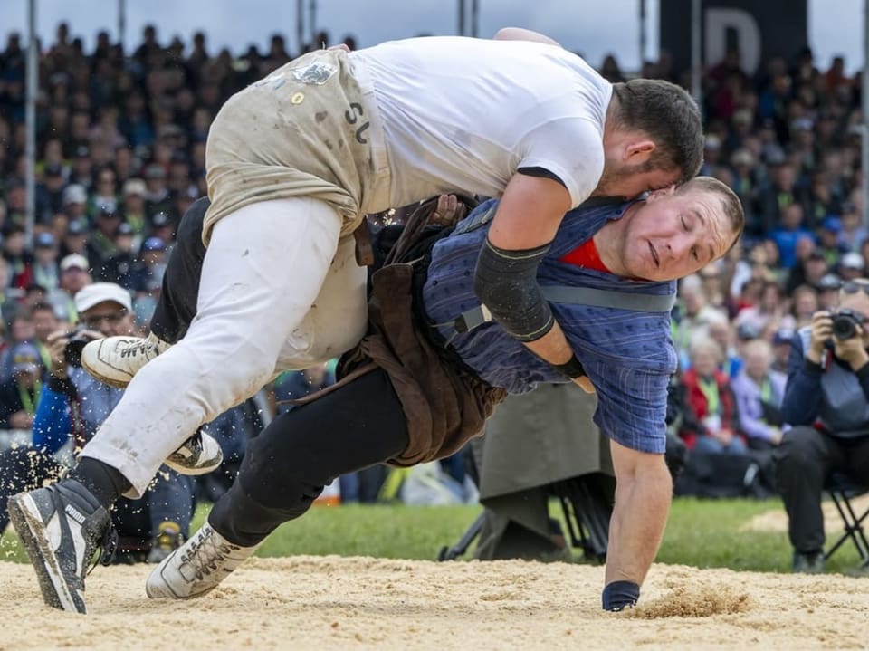 Marcel Bieri triumphiert in der Schwingsaison 2024 - News - SRF