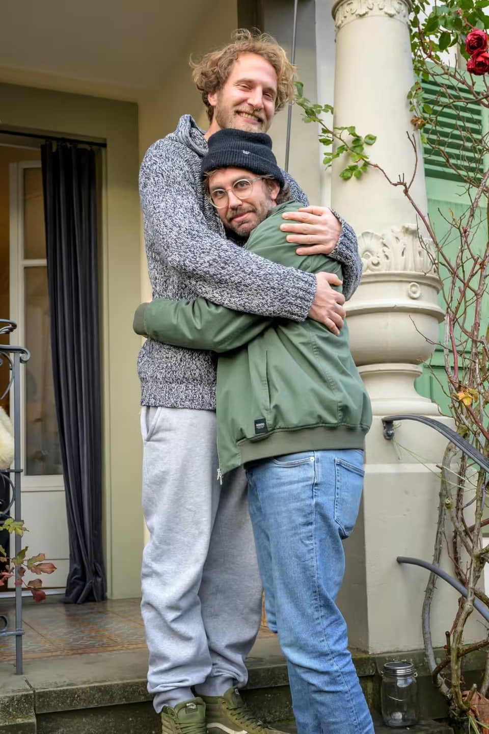 Dritte Staffel - Polizei-Komödie «Tschugger» startet in die nächste ...