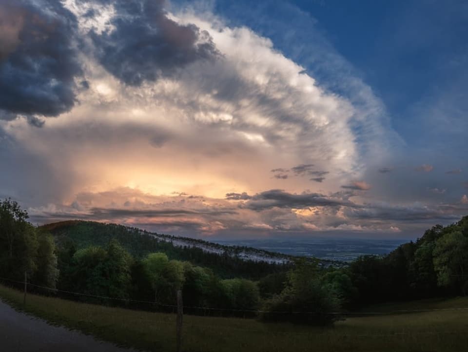 Bild des Monats - Das schönste Wetterfoto des Julis 2023 ist gewählt - Meteo - SRF