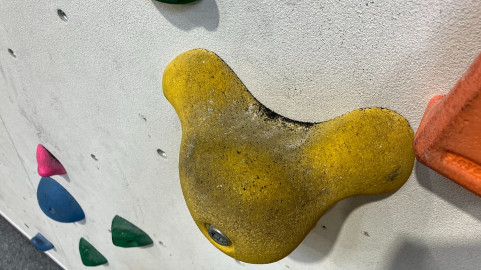 Bouldern: Giftige Chemikalien durch Abrieb von Kletterschuhen ...
