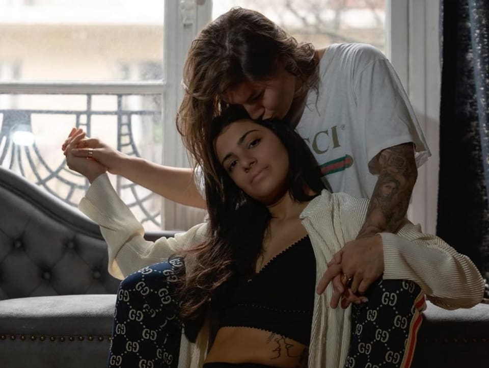 In der Stadt der Liebe - So lebt Spitzenfussballerin Ramona Bachmann in Paris - News - SRF