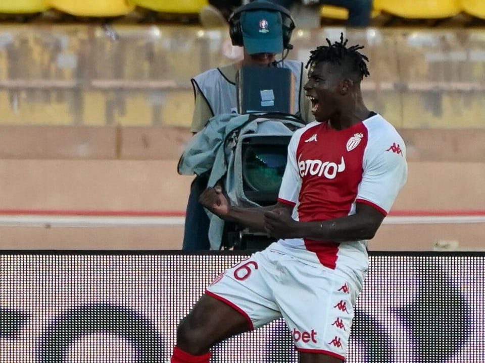 Fussball aus den Topligen - Embolo mit 3. Tor in Folge – auch Pickel ...