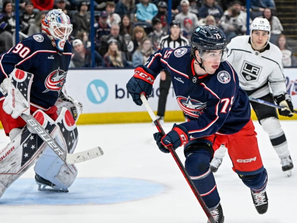 Im 4. Spiel in der NHL - Viel Eiszeit und ein Sieg für Berni im Duell ...