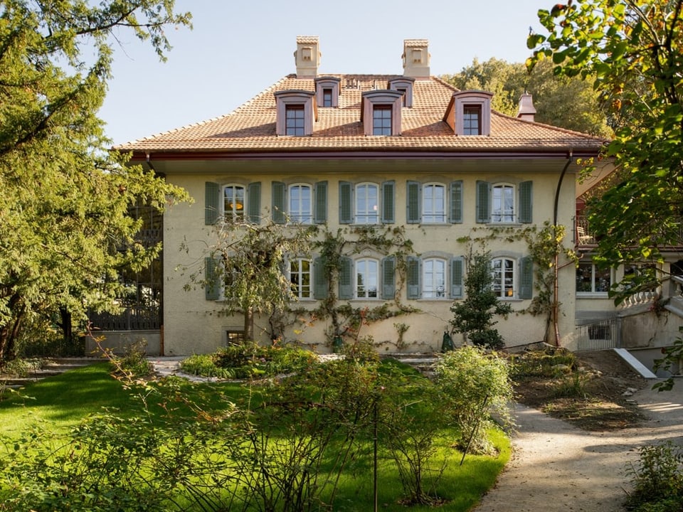Neues Leben für altes Haus - Übernachten in historischer Villa – dank ...