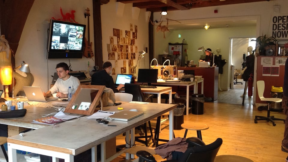 Biohack-Academy - Biohacker experimentieren mit Organismen und ...