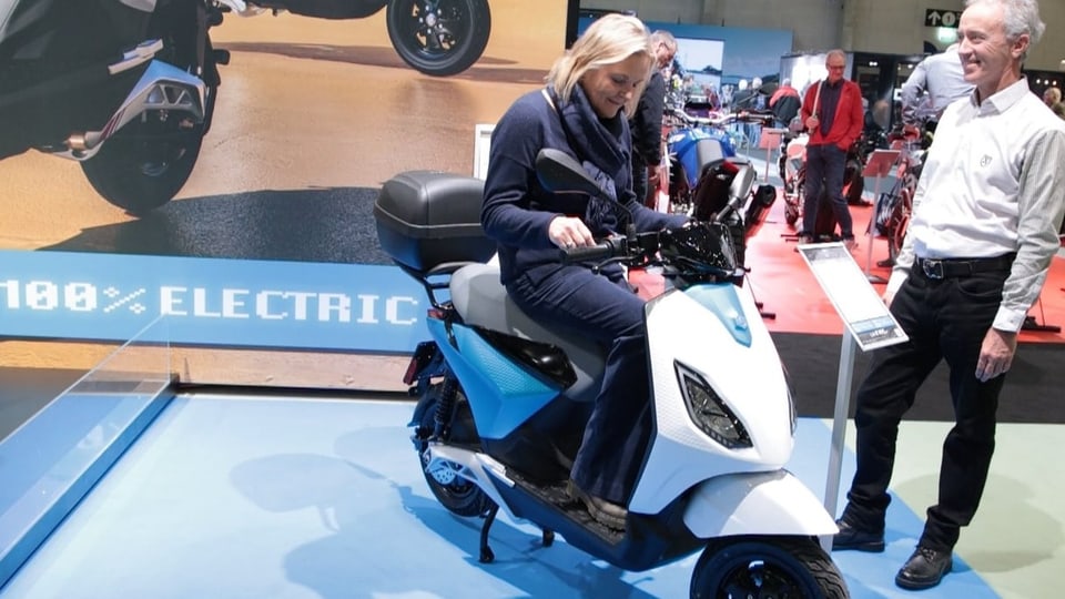 Boom bei E-Rollern - Warum sich Elektro nur bei kleinen Motorrädern ...