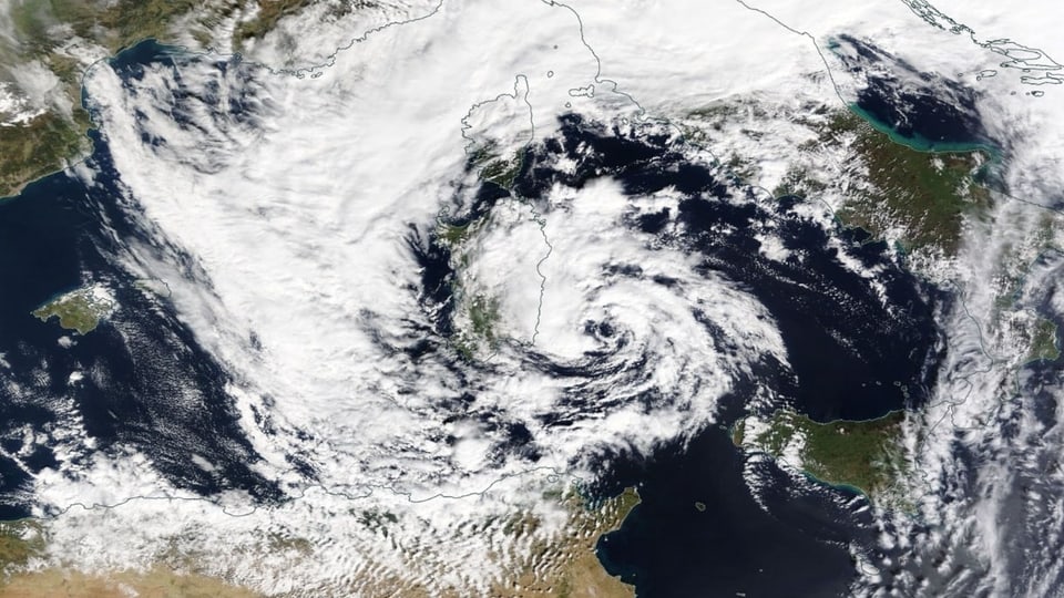 Wirbelsturm im Mittelmeer - Medicane sorgt für Unwetter - Meteo - SRF