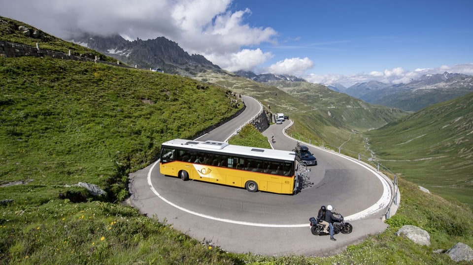 Dü-da-do, s' Poschtauto - Mit dem Postauto durch die Schweiz – die vier schönsten Routen - Home ...