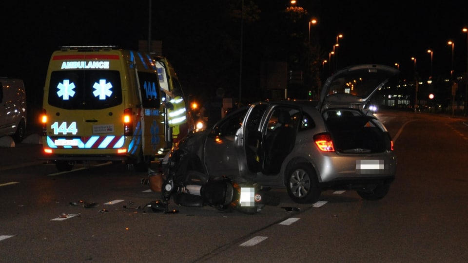 Unfall in der Stadt Solothurn - Töfffahrer kollidiert heftig mit Auto ...