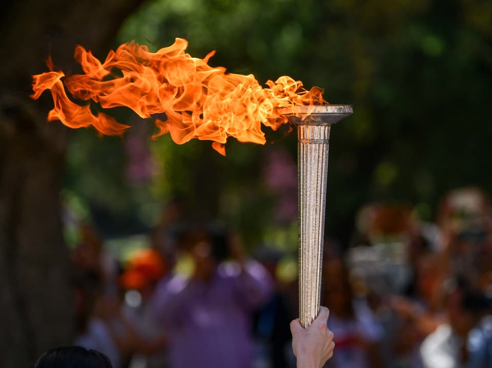 Noch 101 Tage bis Paris - Olympisches Feuer entzündet - Sport - SRF