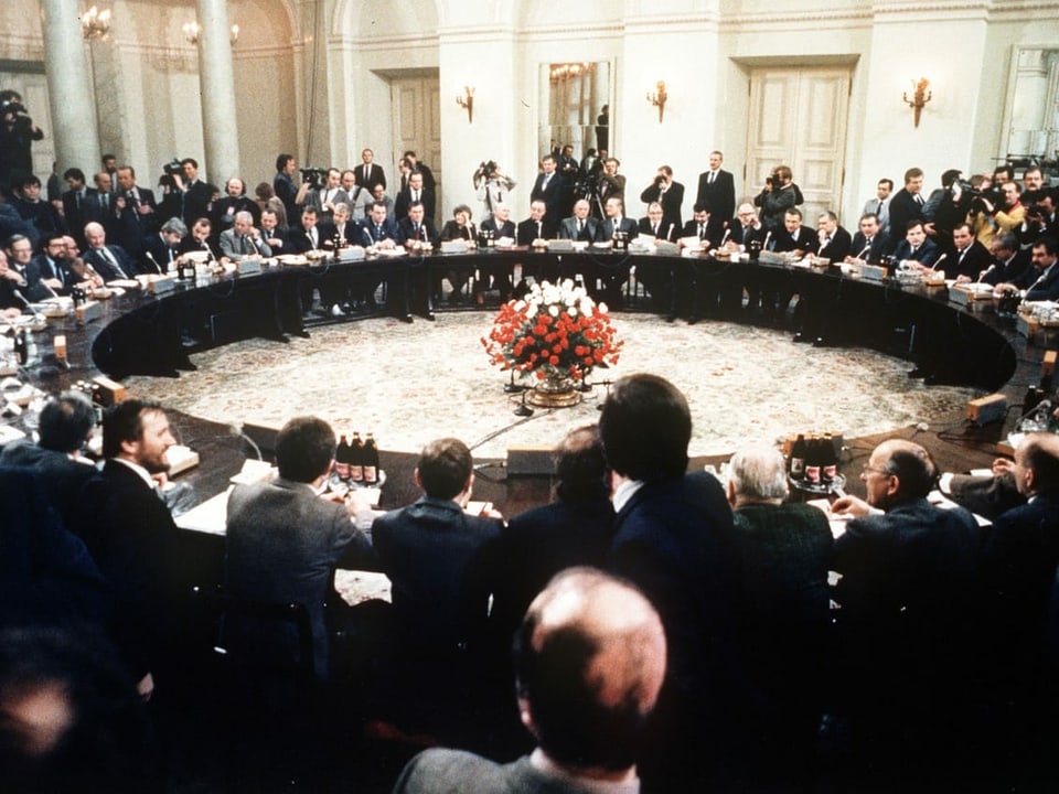 Polens «Solidarnosc»-Bewegung - Wie aus Solidarität Unversöhnlichkeit ...