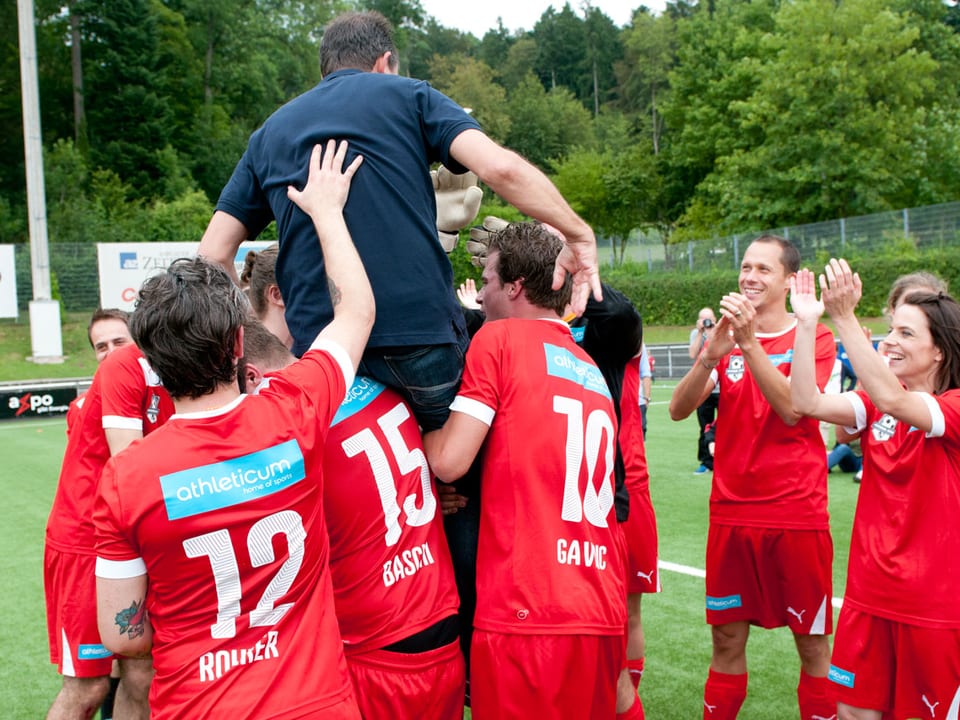 SRF 3 Futebol Total - Team Schweiz ist Pokalsieger 2014 - Radio SRF 3 - SRF