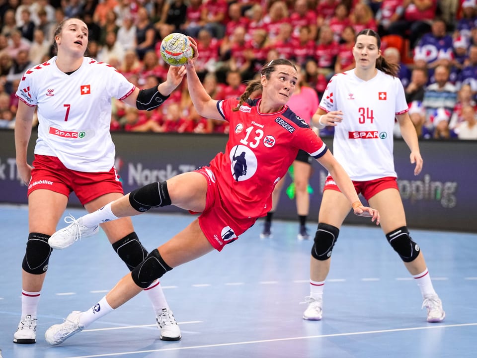 2. Spiel am EHF EURO Cup - Schweizerinnen bleiben gegen Norwegen ...