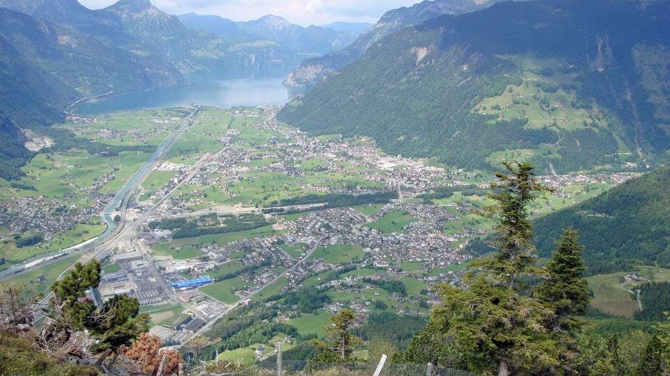 Zentralschweiz - Hochwasserschutz Urner Talboden mit Fest eingeweiht ...