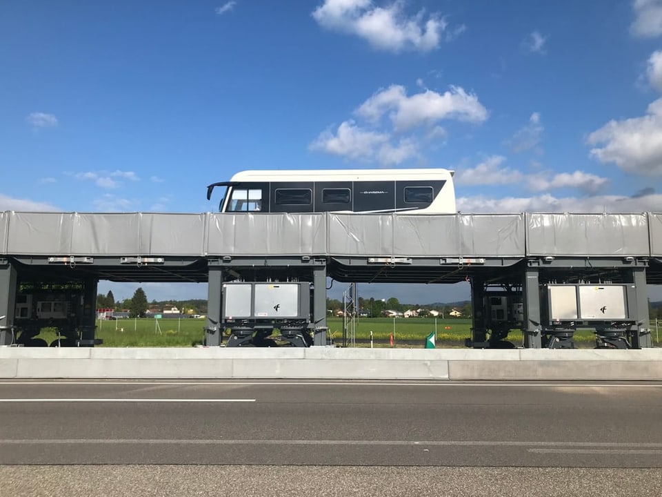 Mobile Autobahnbrücke - Panne bei Astra Bridge: Sie ist momentan nicht ...