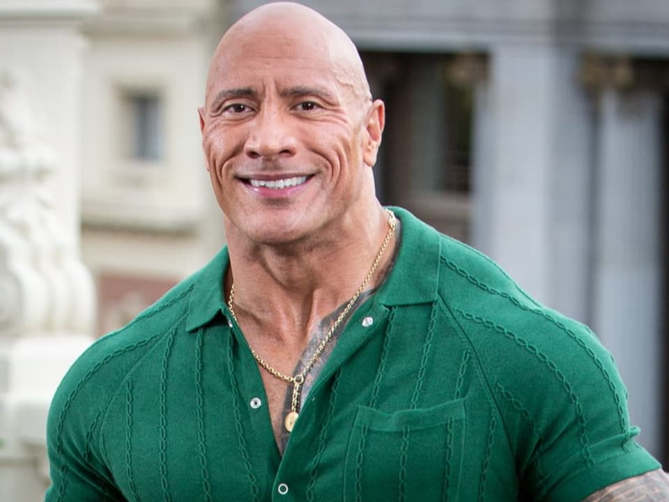 Dwayne Johnson und Co. - Diese Stars präsentieren die Oscars 2023 ...