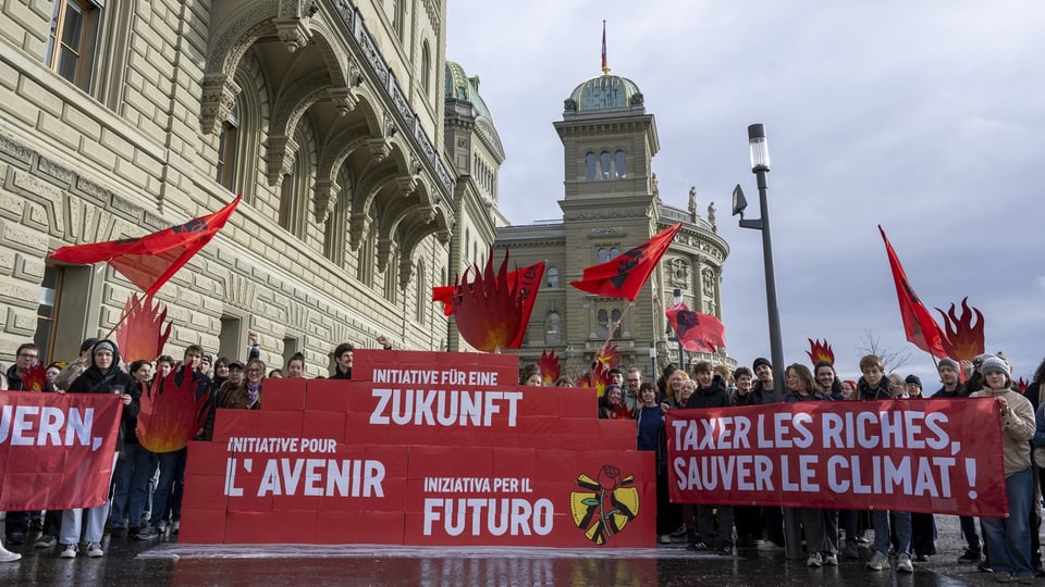 Initiative eingereicht - Juso will Millionenerbschaften fürs Klima ...