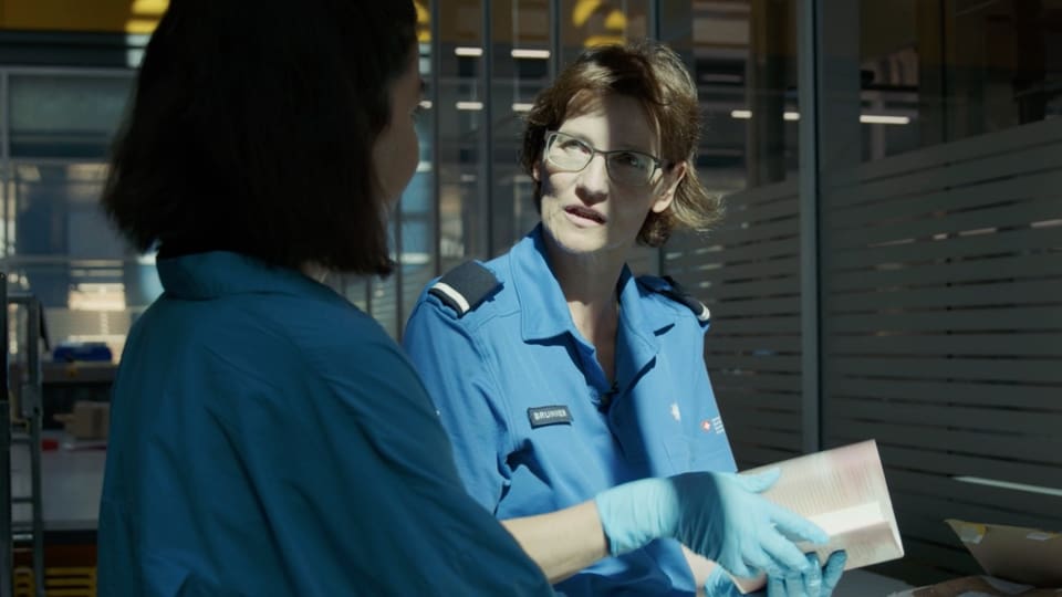 Designerdrogen - Wie Hersteller von neuen Drogen das Gesetz umgehen ...