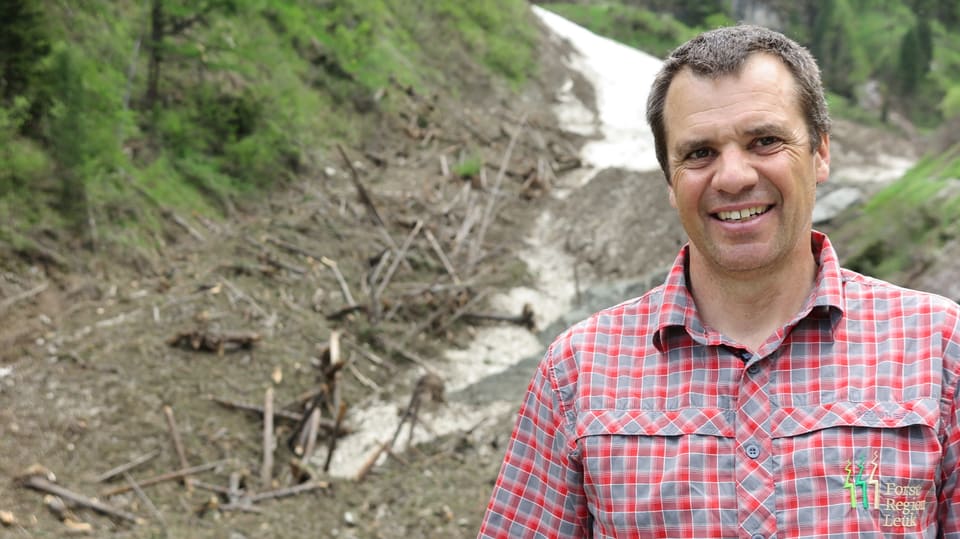 Nach dem grossen Schnee - Viel Walliser Wald ist von Lawinen zerstört ...
