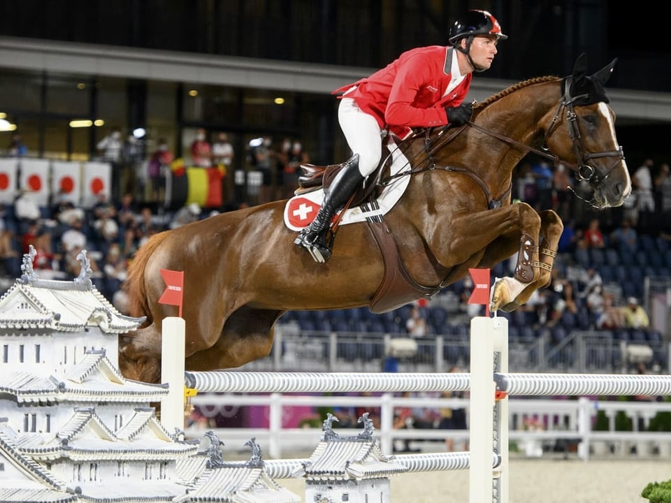 Schweizer Olympia-News - Schweizer kämpfen im Teamspringen um die ...