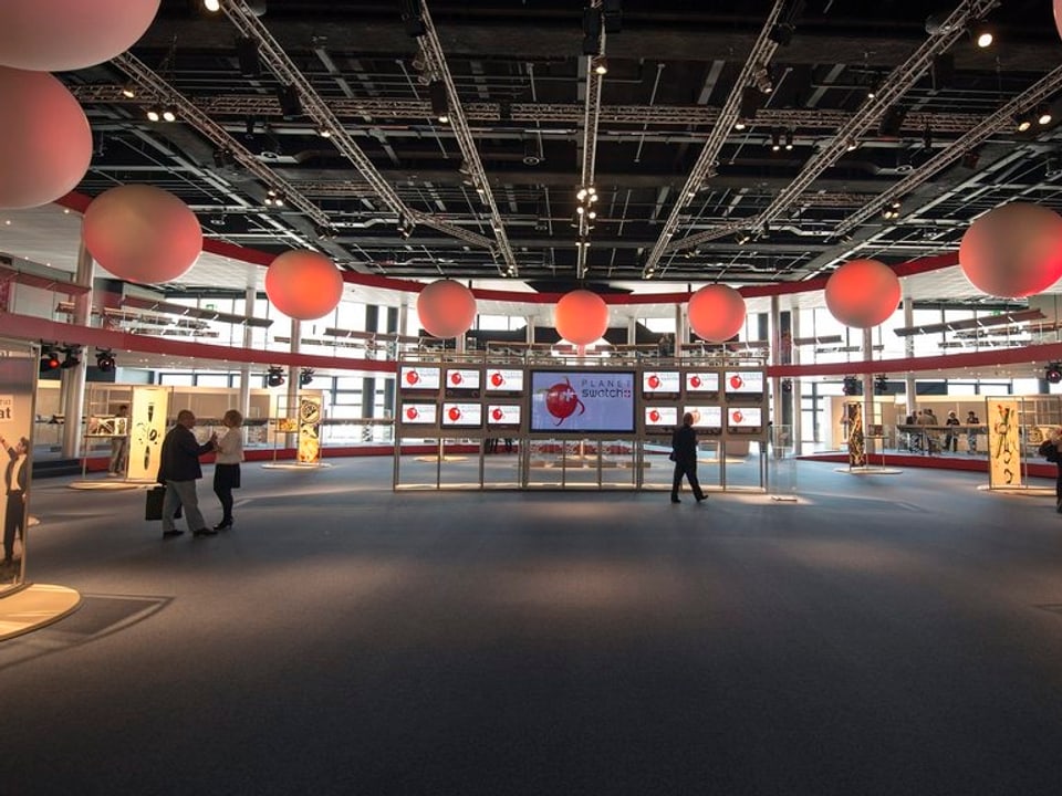 Basel Baselland - Neue Messehalle bereit für Basel World - News - SRF
