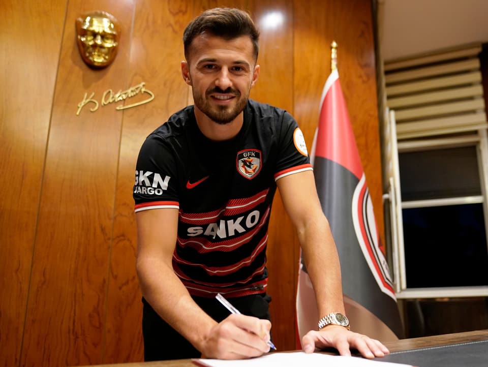 Internationale Fussball-News - Ajeti wechselt in die Türkei – Ramos ...