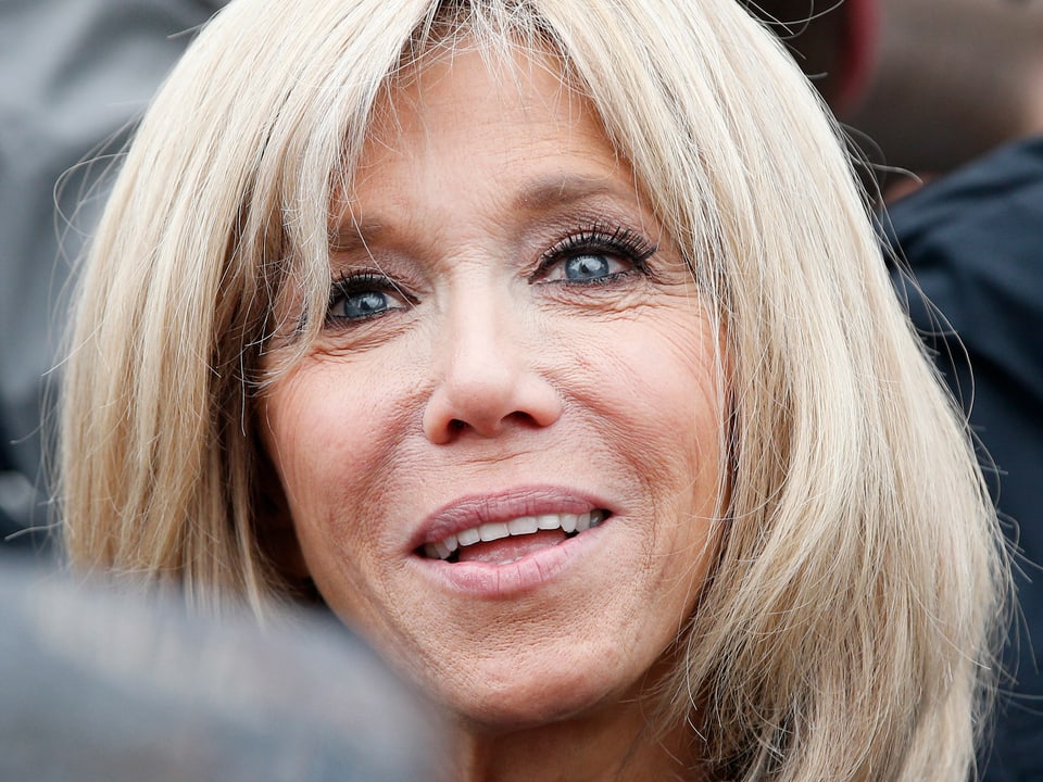 Die Frau an Macrons Seite - Die neue «Première Dame»: Brigitte Macron ...