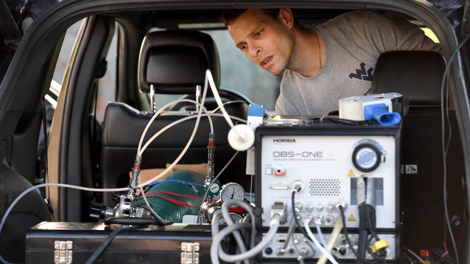 Marc Besch - Der Bieler brachte den Diesel-Skandal ins Rollen - News - SRF