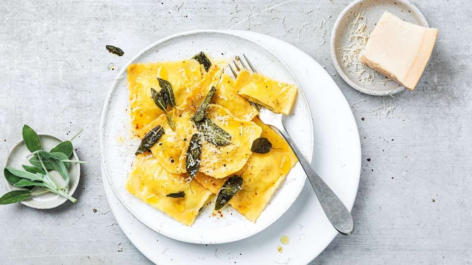 Rezept aus Graubünden: Ravieuls - Ravioli - Decodar nossa cultura - RTR