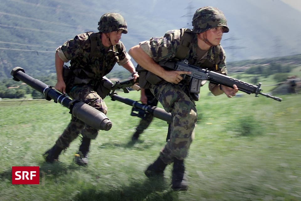 Heute vor 23 Jahren: Start der ersten Durchdiener-RS - Tageschronik - SRF