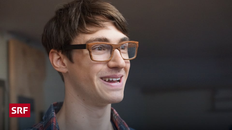 Dorfplatz - Filigran und einzigartig – Holzbrillen von Dominik Gasser ...