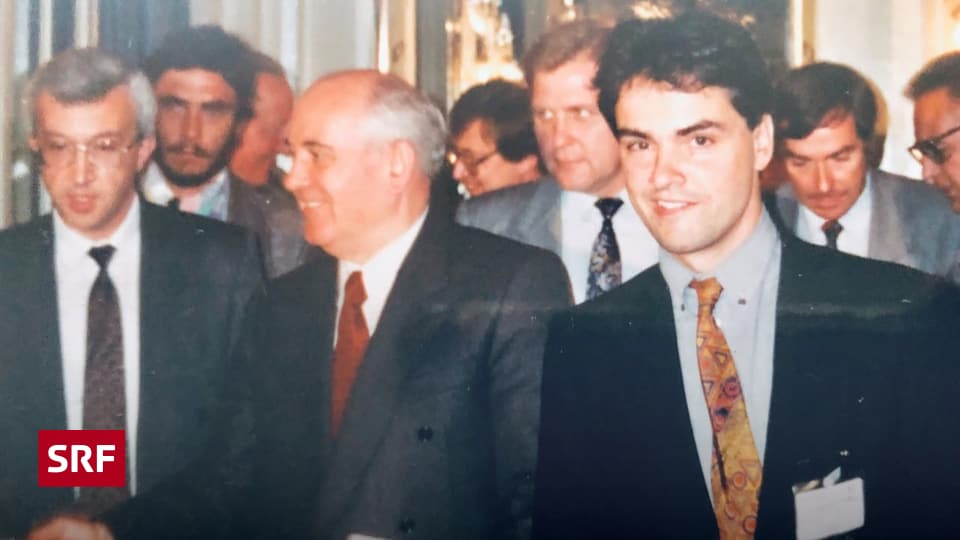 Matthias Ackeret: Der Mann hinter 937 Folgen «Teleblocher» - Radio SRF ...