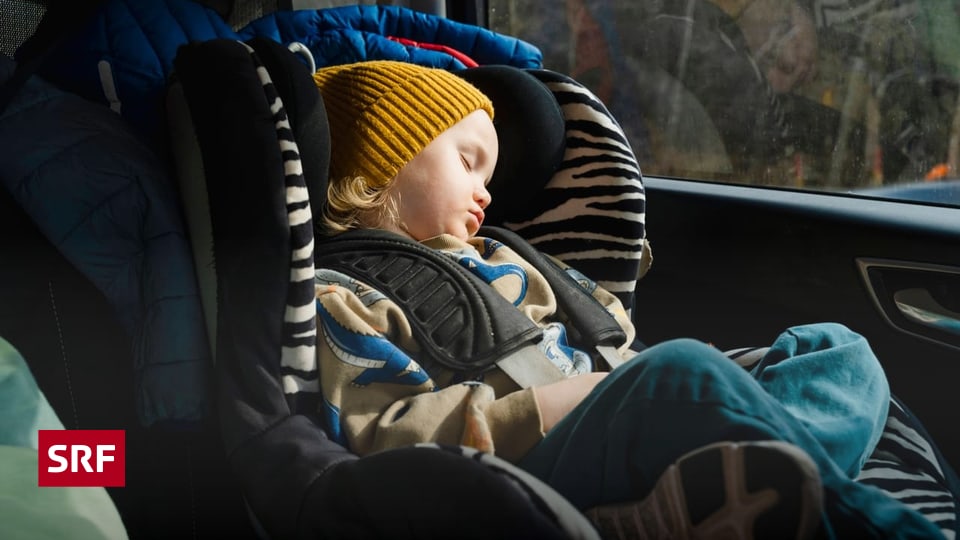 Gefahr für Kinder im Auto: Acht Kindersitze versagen im Crashtest ...