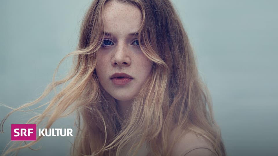 «Blue My Mind» - Starke Bildwelten und überraschender Plot - Kultur - SRF