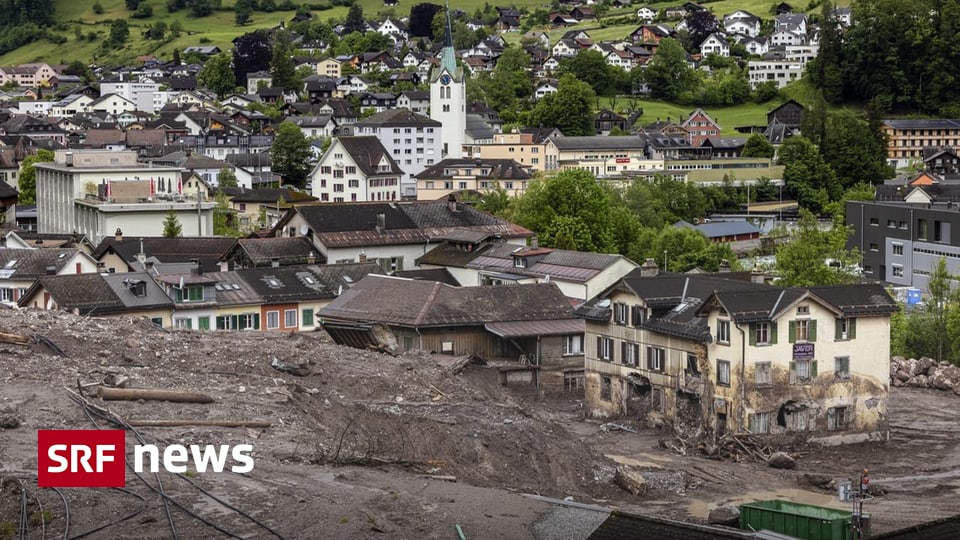 Nach Erdrutsch in Glarus - Gemeinde bricht in Schwanden 15 Gebäude ab – und erstellt Damm - News ...