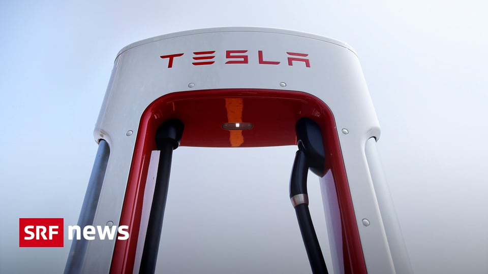 Nach Turbulenter Zeit Tesla überrascht Mit Plus News Srf