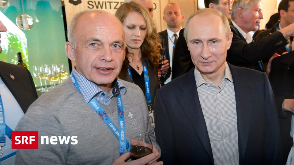 Schweiz - Im House of Switzerland: Putin weicht kritischen Fragen aus ...