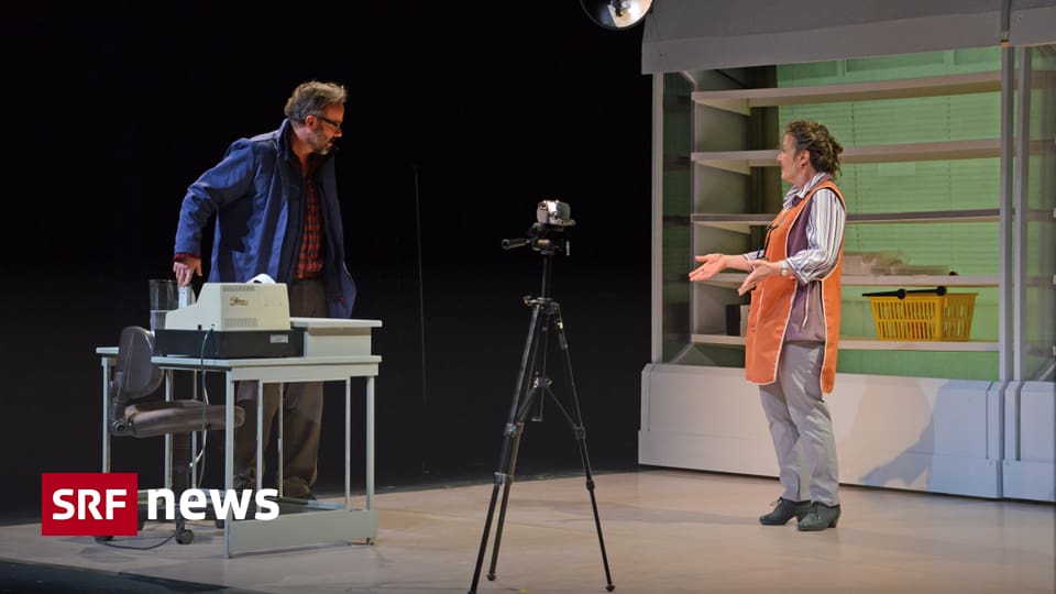 Theaterkritik - «Der Dorfladen» im Theater Chur - News - SRF